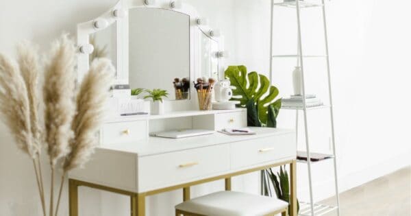 8 Tips to Help Organize a Small Bedroom on a Budget